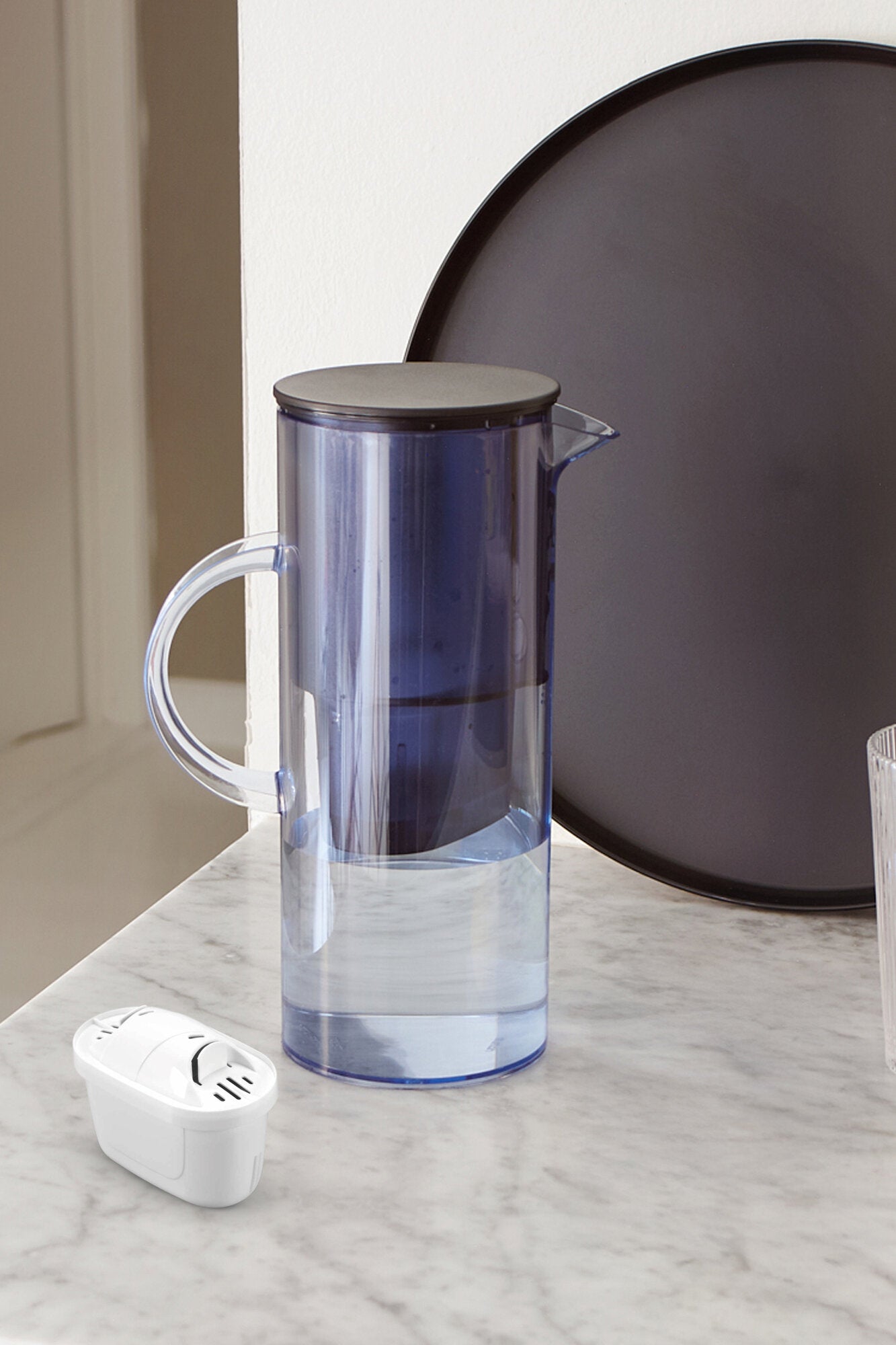 Køb Vandkande - blå fra Bahne Interior | Bahne.dk